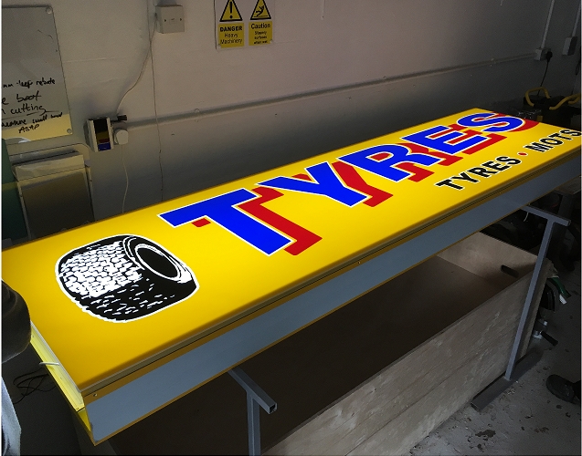 Tyresmiths Illuminated Sign - The Shannon Group